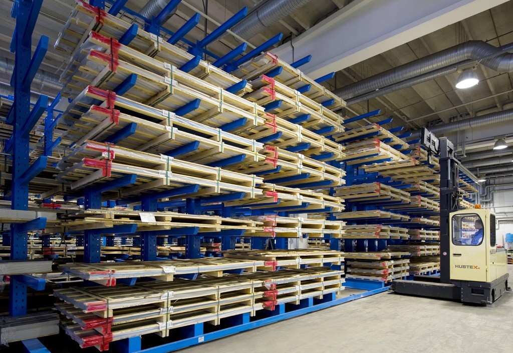 Cantilever Racking Systems | Dexion Projects Heavy Duty Shelving